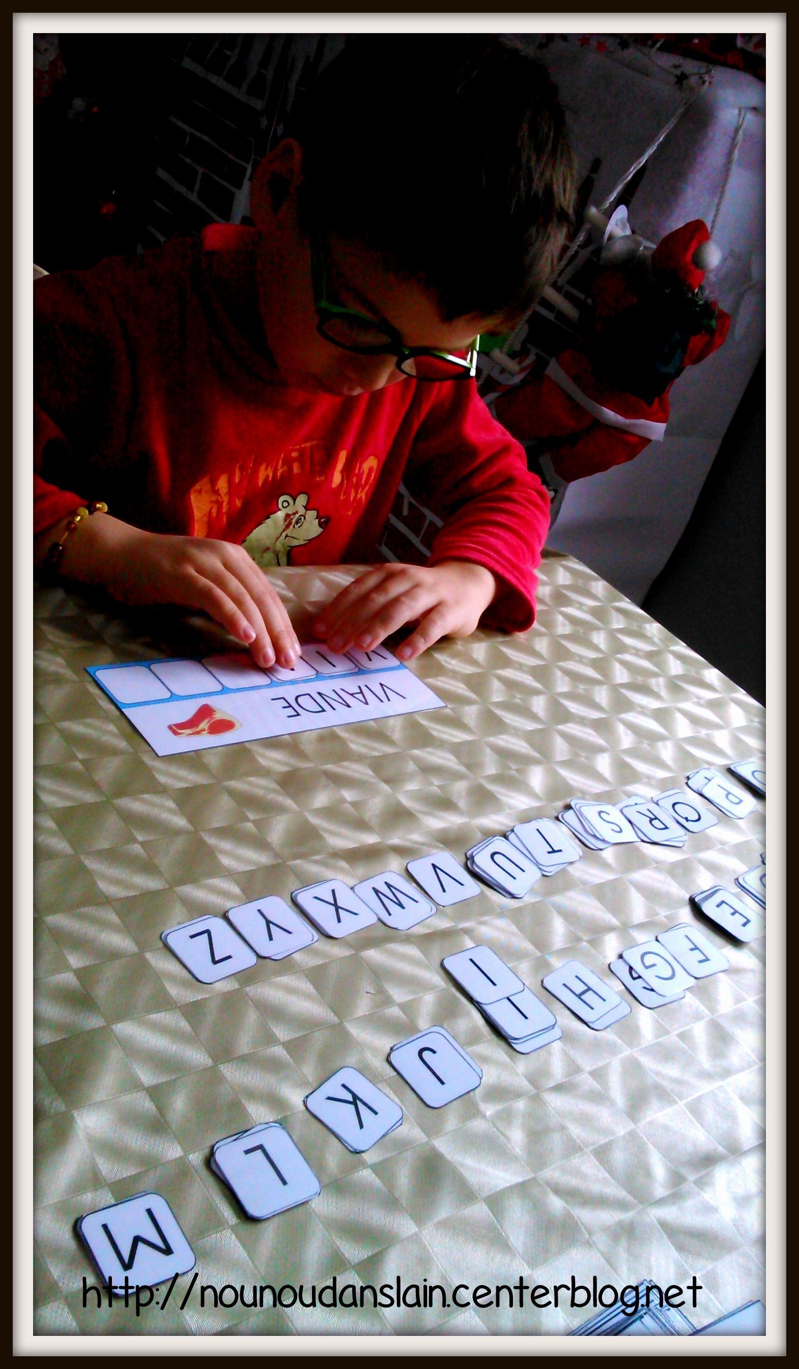 Apprendre à écrire des mots